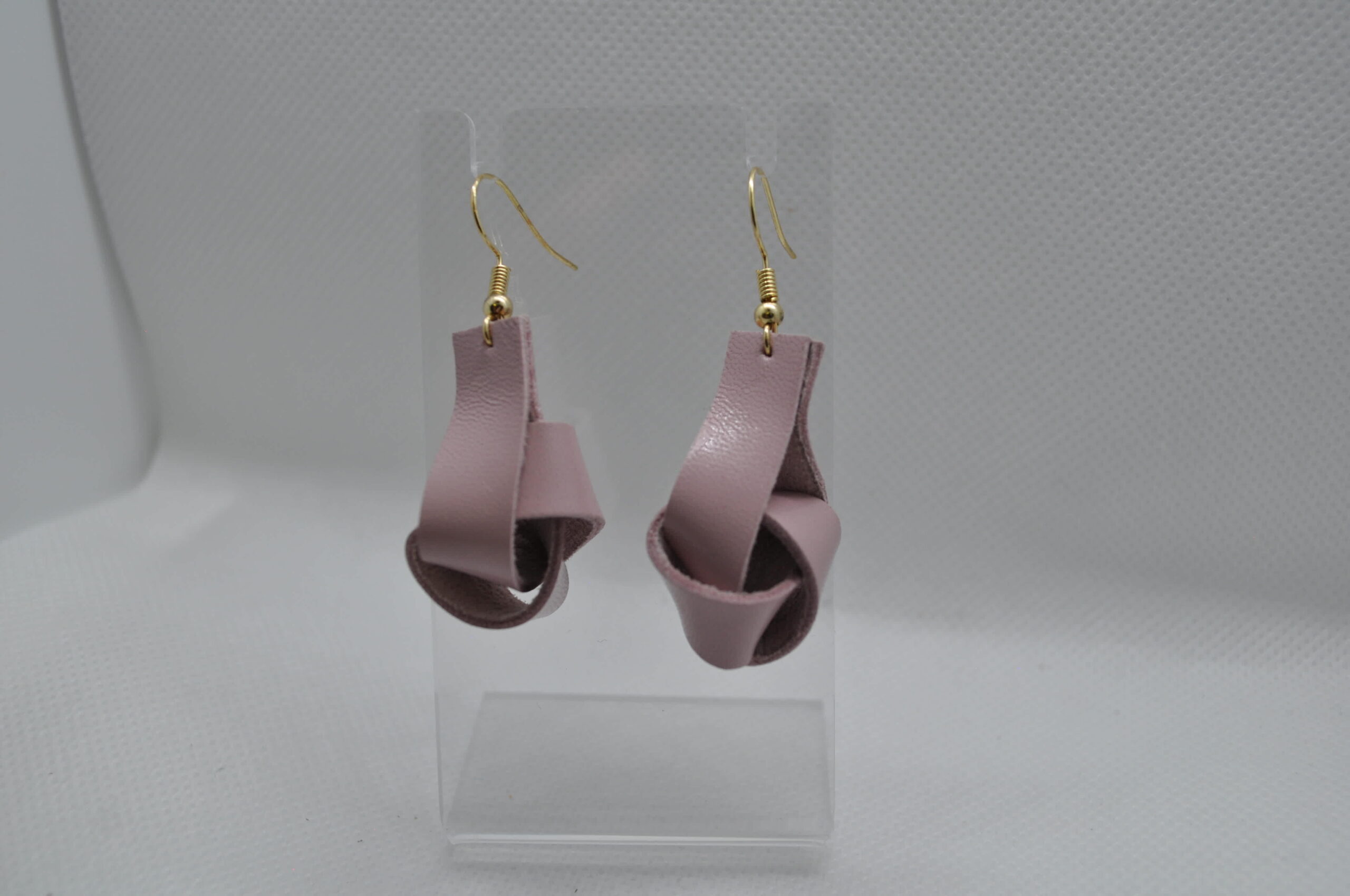Pink Knot